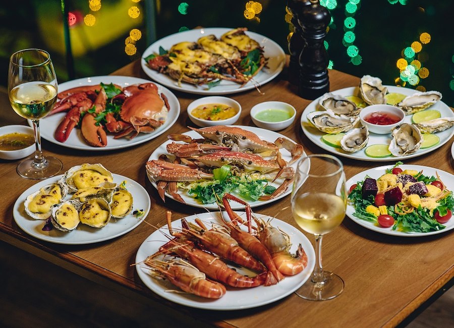 Nhà hàng buffet Saigon Café - Khách sạn Sheraton Saigon